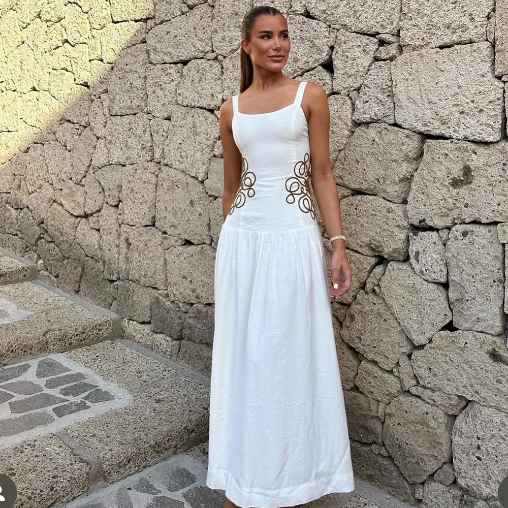 Mon Renn Luna Embroidered Midi Dress - Gem